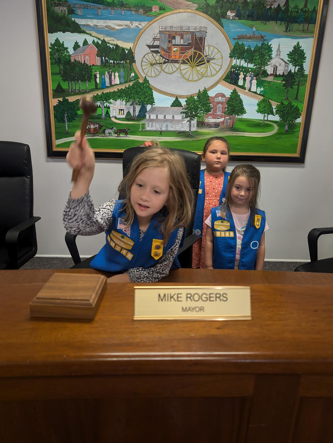 Girl Scout Troop’s first year food drive brings 300 pounds to food ...